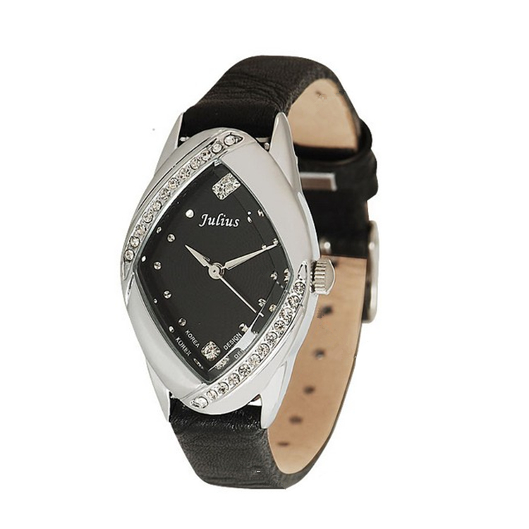 Diamond Shape Dail Watch on Luulla